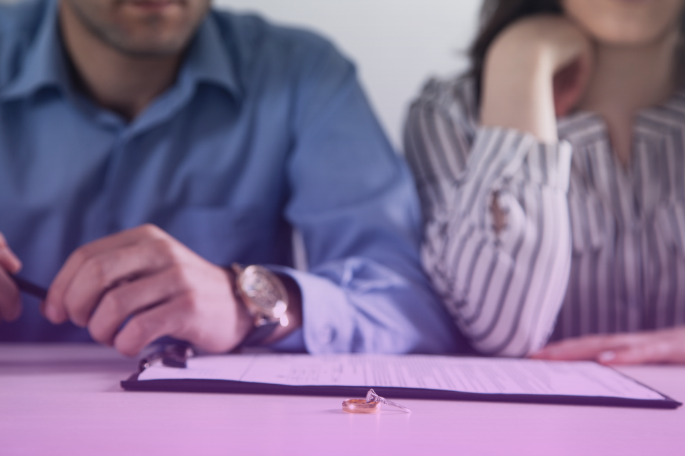 How to Address Embryo Disposition in Divorce Settlements - HelloPrenup